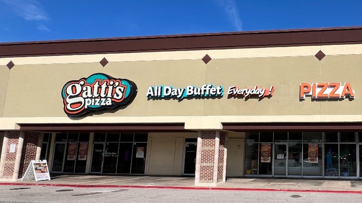 Mr Gatti's franchise dream comes true for long-time fans | Pizza ...