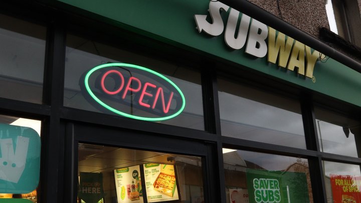 Subway unveils kiosk-driven store in Dubai | QSR Web