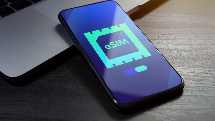 GK Telecom to launch 1K touchscreen eSIM kiosks across UK | Kiosk ...