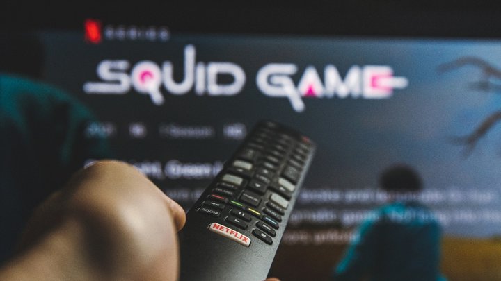 Squid Game comes to life with interactive vending machine | Vending Times