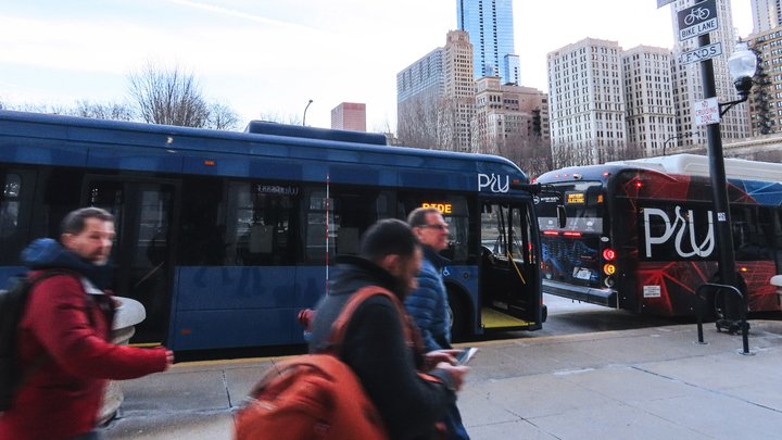 Clear Channel Outdoor debuts OOH ad displays via bus fleet | Digital ...