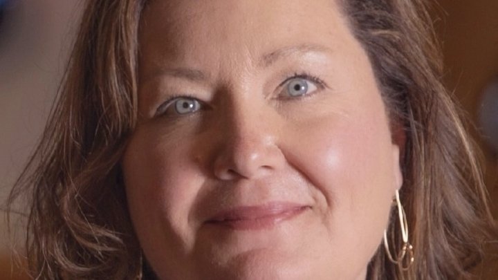 Krystal parent company appoints Tonya R. Robinson CFO | QSR Web