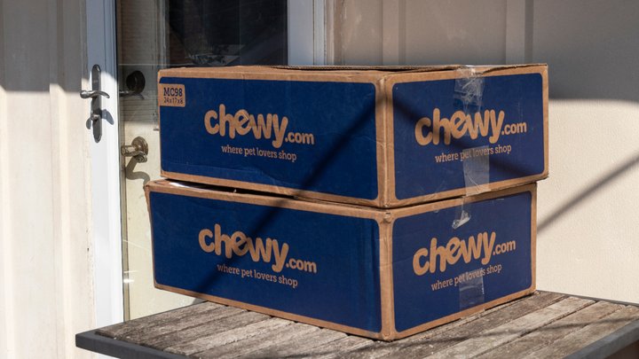 Chewy bests Amazon in customer satisfaction ranking | Retail Customer ...