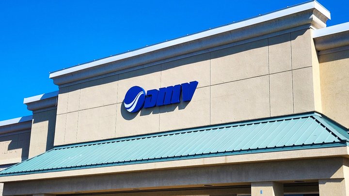 DeKalb County launches self-service kiosk for driver's license services ...