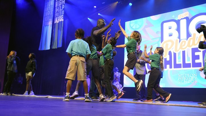 Shaquille O’Neal celebrates Shaq-A-Licious ride, candy launch in ...