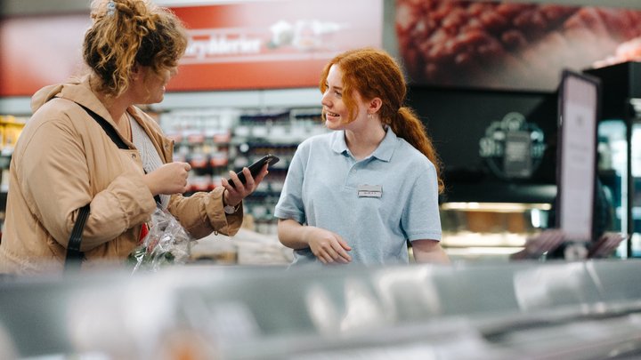 The 10 essential strengths of front-line retail employees | Retail ...