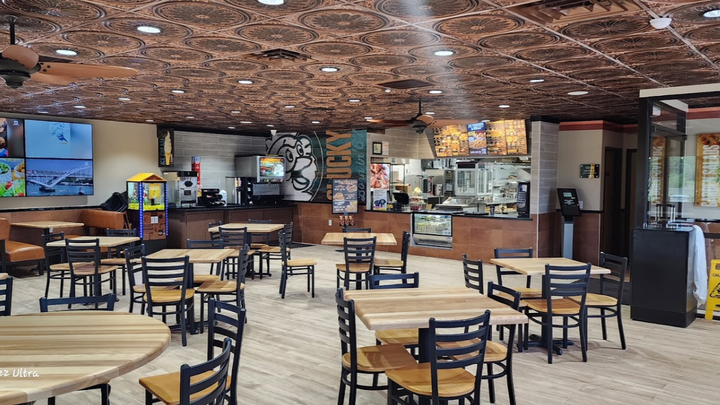 Golden Chick opens 100th store in Dallas-Fort Worth region | QSR Web