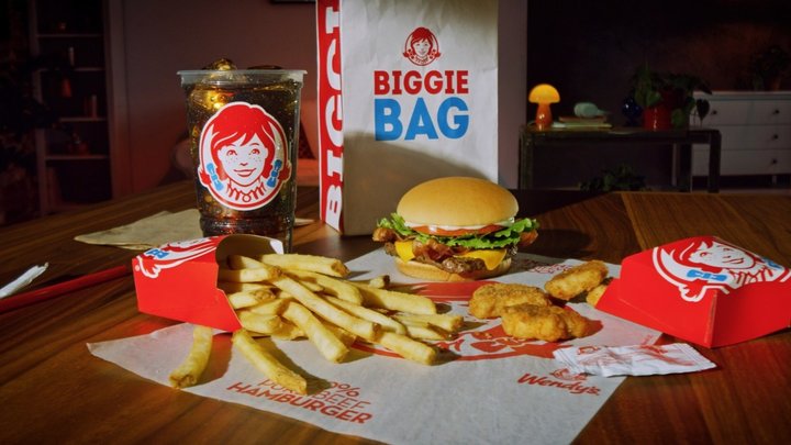 Wendy's offers free Frosty with purchase of $5 Biggie Bag | QSR Web