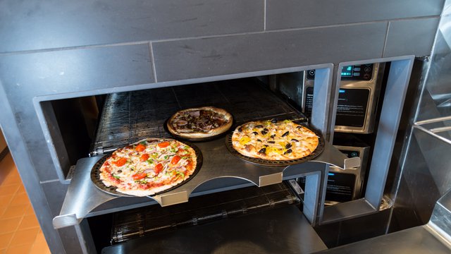 Evolution of oven technology drives fast casual pizza segment | Fast Casual