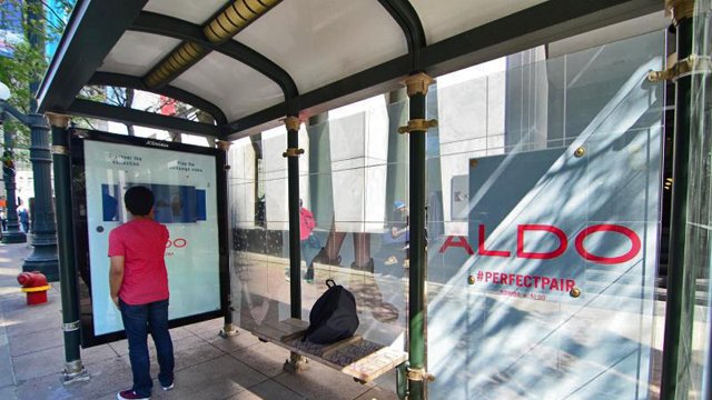ALDO Shoes gets on the digital signage bus | Digital Signage Today