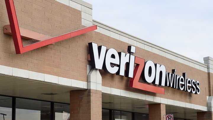 Skykit partners with Source to deliver Verizon-powered digital signage ...