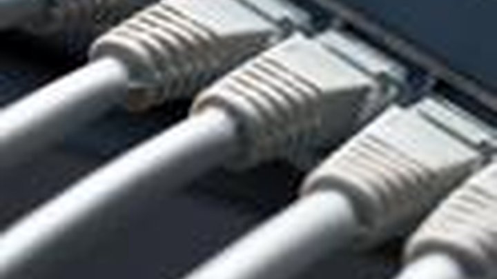 Broadband creates digital signage opportunities in the SMB market ...