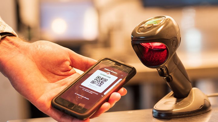 Chipotle customers hungry for mobile ordering, digital sales up 99% ...