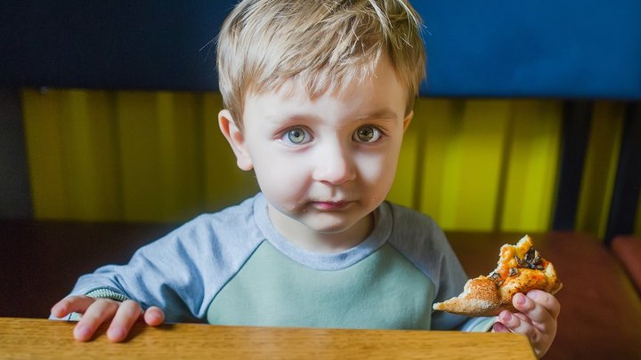 Amidst the pandemic's pandemonium, restaurants reach out to help | QSR Web