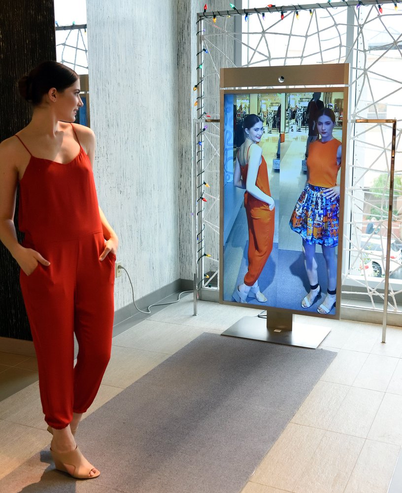 Neiman Marcus debuts digital mirror | Retail Customer Experience