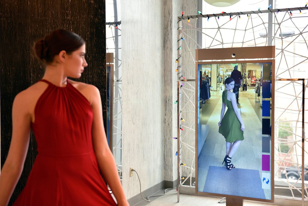 Neiman Marcus debuts digital mirror | Retail Customer Experience