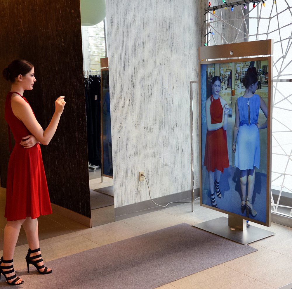Neiman Marcus debuts digital mirror | Retail Customer Experience