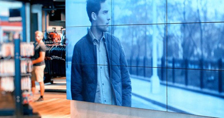 Digital signage vs print in brick-and-mortar retail | Digital Signage Today