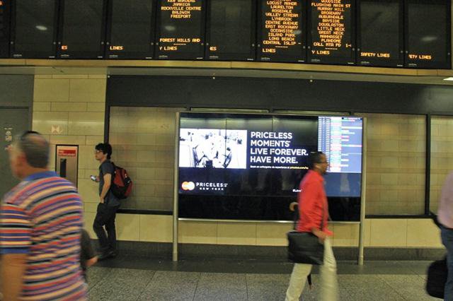 Digital out-of-home pulls into Penn Station | Digital Signage Today