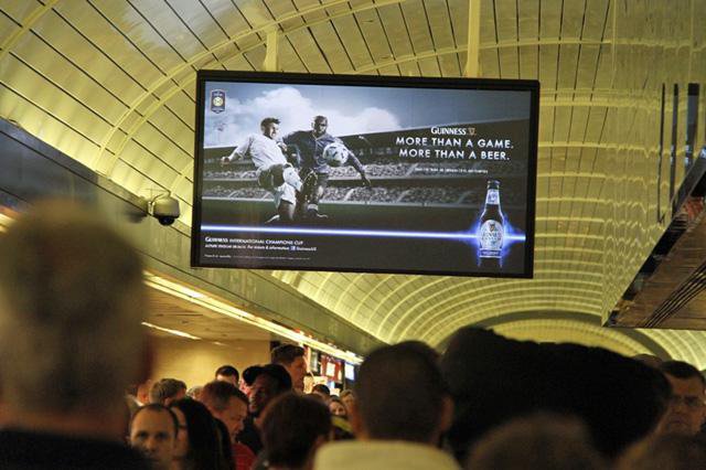 Digital out-of-home pulls into Penn Station | Digital Signage Today