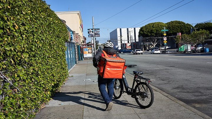 DoorDash, Mastercard team up on expanded cardholder benefits | QSR Web