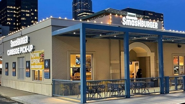 Smashburger leans into AI for digital ordering | Fast Casual