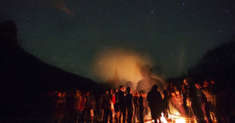 Can digital signage be the campfire your customers tell their stories ...