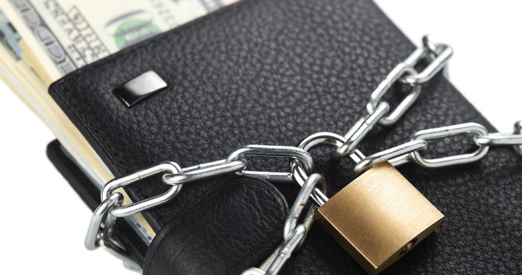 Bank customers report rise in sudden account closures | ATM Marketplace