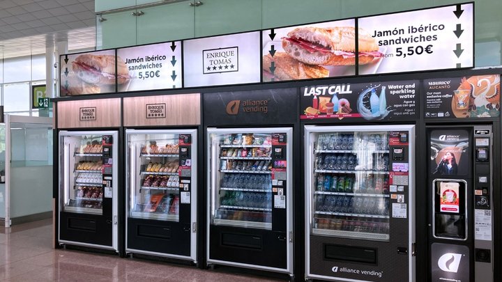 Spain ham brand debuts vending machines, digital signage at Barcelona ...