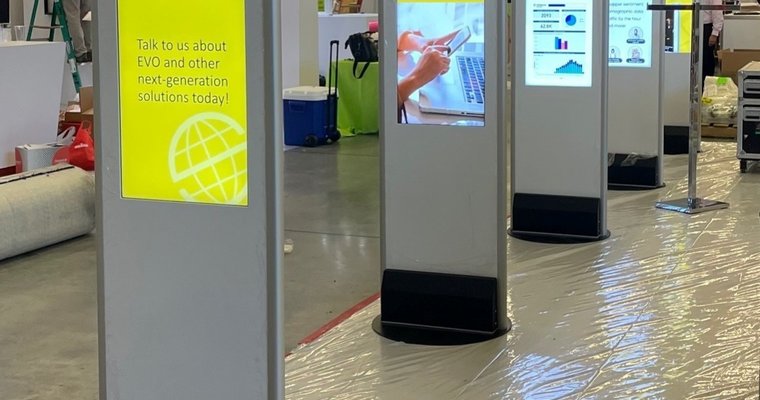 Ineo Tech releases dual screen display for retailers | Digital Signage ...