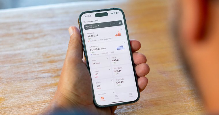 Toast launches app, enhances POS system | QSR Web