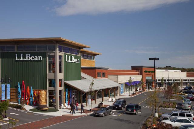 Legacy Place shopping destination, Dedham, Mass. | Retail Customer ...