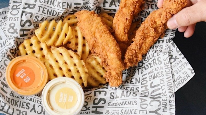 PDQ opens unit in Charlotte airport | QSR Web