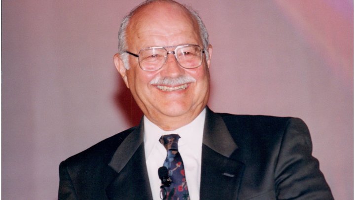 Subway co-founder dies at 90 | QSR Web