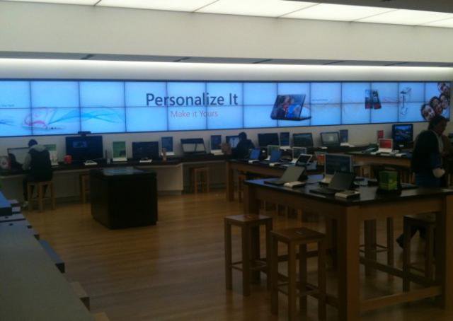 Microsoft Store, Mall of America | Digital Signage Today