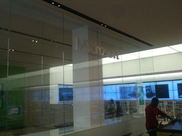 Microsoft Store, Mall of America | Retail Customer Experience