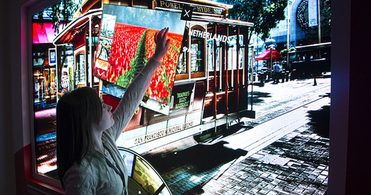 Digital signage experience firm intros new multitouch software ...