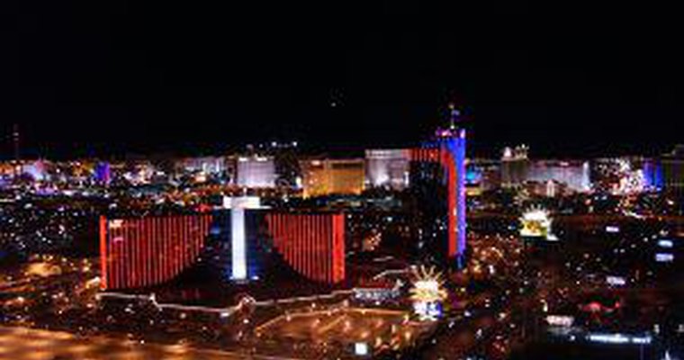 2004 PMA Show | Kiosk Marketplace