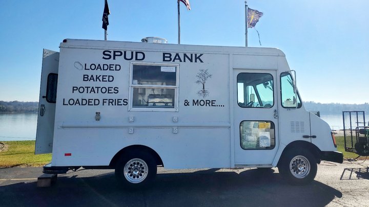 Indiana enterprise is all about the spud | Food Truck Operator