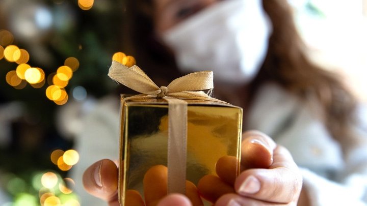 How brands can thrive in the COVID-19 holiday shopping season | Retail ...