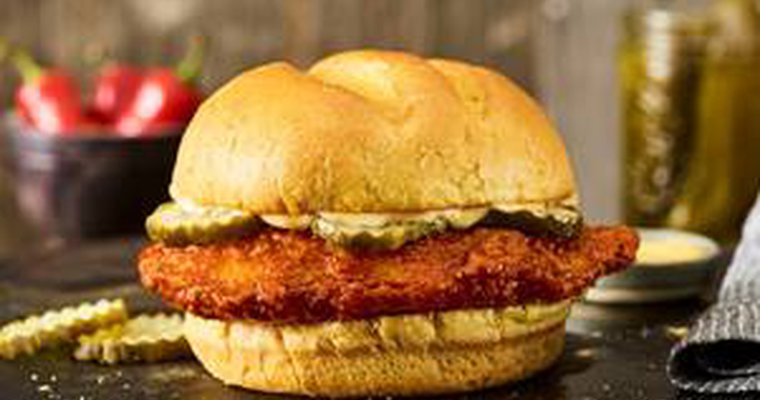 Smashburger rolls out spicy chicken sandwich | Fast Casual