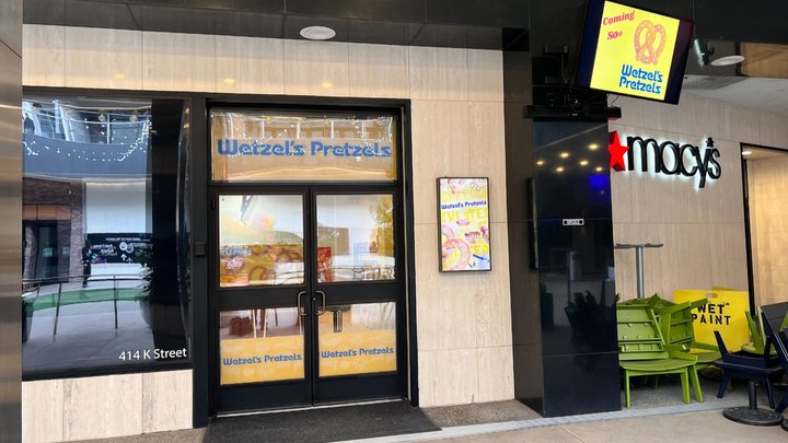 Wetzel's Pretzels opens location in Sacramento, California | QSR Web