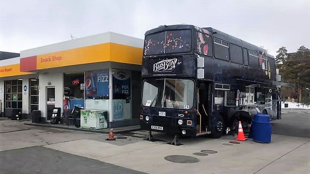 Restaurant on double-decker bus finds a receptive audience | Food Truck ...