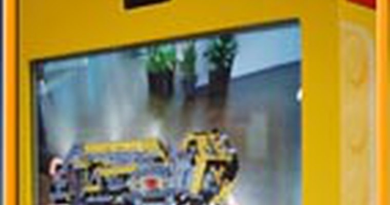 LEGO kiosk shows customers 3D completed projects | Kiosk Marketplace