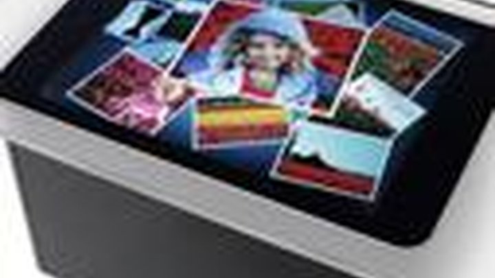 Microsoft introduces multi-touch computer interface | Kiosk Marketplace