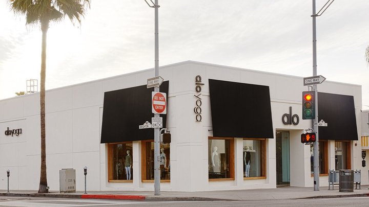 Alo Yoga debuts virtual reality shopping experience | Retail Customer ...