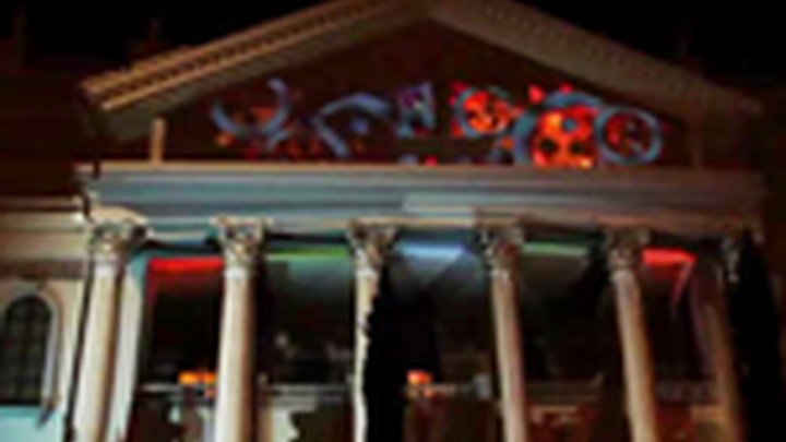 3D projection tech makes Caesars all fall down (Video) | Digital ...