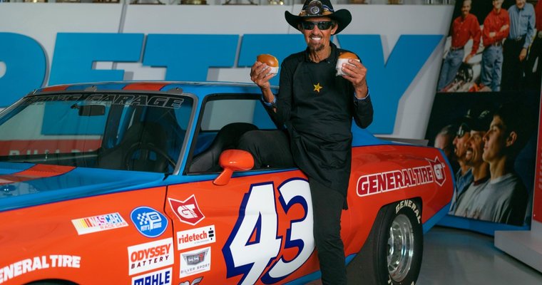Hardee's teams up with NASCAR's Richard Petty to promote chicken line ...